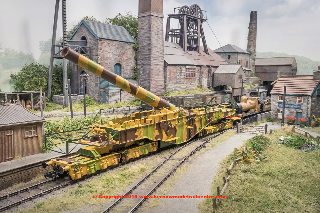 OR76BOOM01XS Oxford Rail Rail Gun - WWI Boche Buster Camouflage