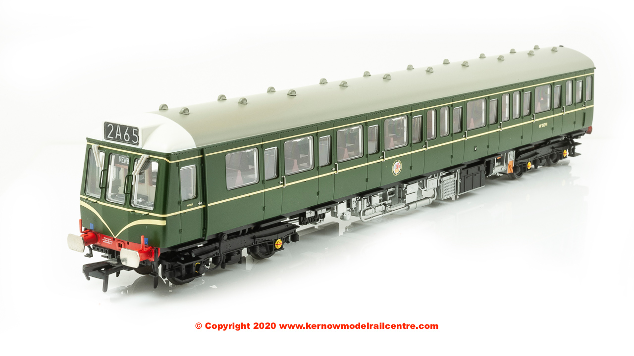 35-500SF Bachmann Class 117 3-Car DMU in BR Green Speed Whiskers