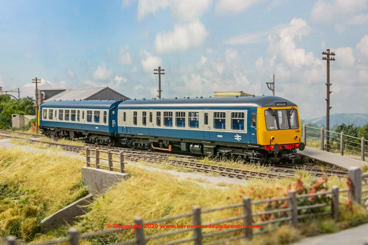 32-908 Bachmann Class 108 2-Car DMU in BR Blue & Grey livery