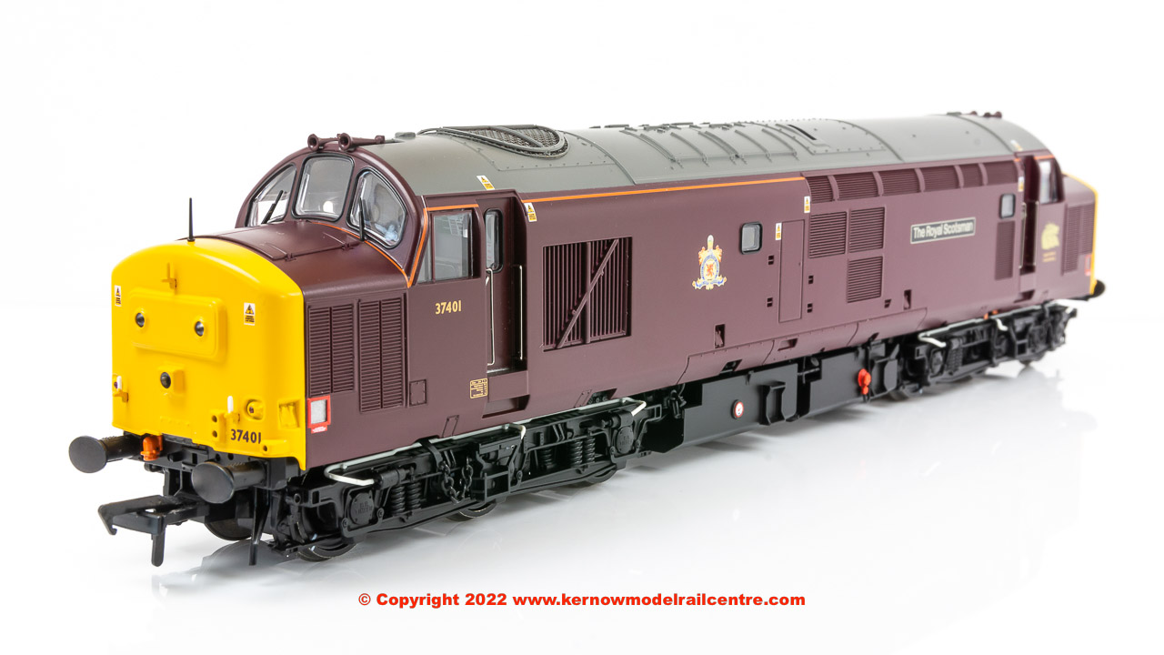 35-335YSFX Bachmann Class 37/4 Diesel Loco 37 401 Royal Scotsman