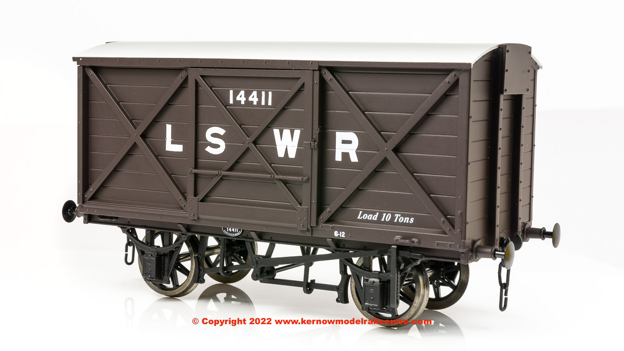 K7010B Kernow Models LSWR Diag 1410 Covered Van - LSWR Brown