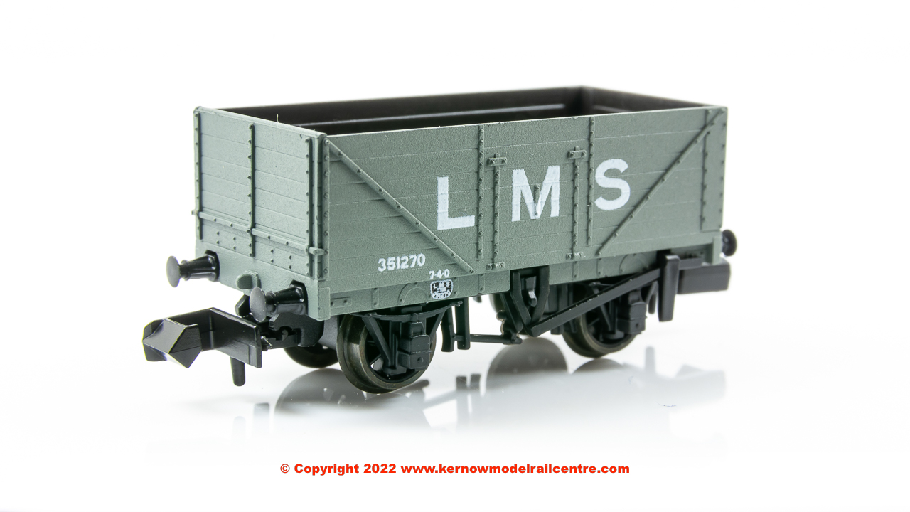 NR7003M Peco 9ft 7 Plank Open Wagon number 351270 in LMS Grey