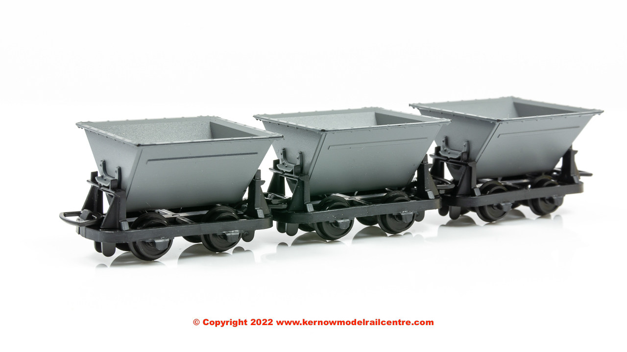 GR331 Peco Hudson Rugga V Skips in grey livery