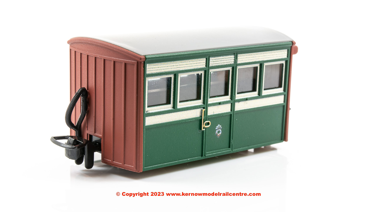 GR551 Peco OO-9 FR Bug Box Coach, 1st Class