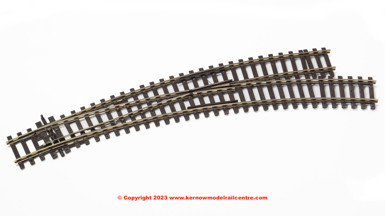 SLU76 Peco Small Radius Curve Turnout Right Hand Unifrog