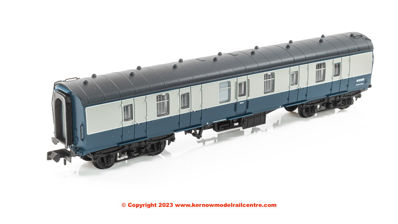 374-039D Graham Farish BR Mk1 BG Brake Gangwayed BR Blue & Grey