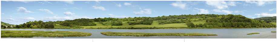 SKP01 Peco Backscene - River Valley