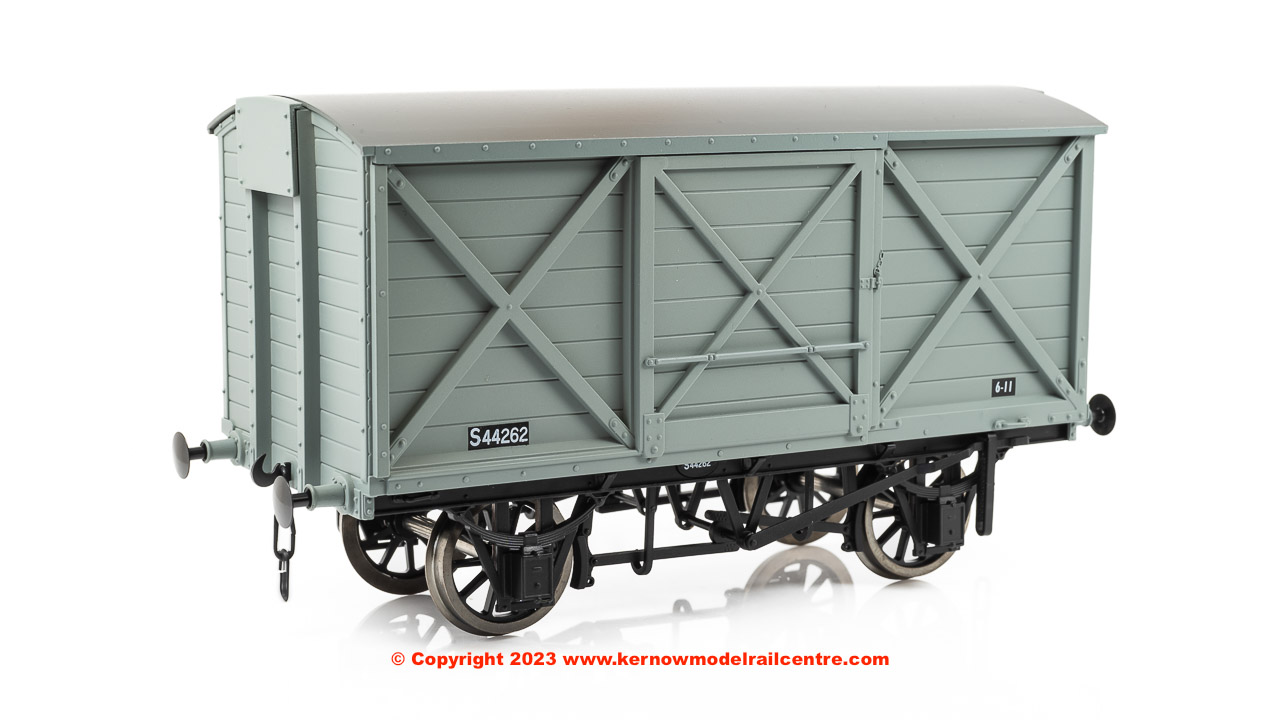 K7010M Kernow Models LSWR Diag 1410 Covered Van - BR Grey S44262