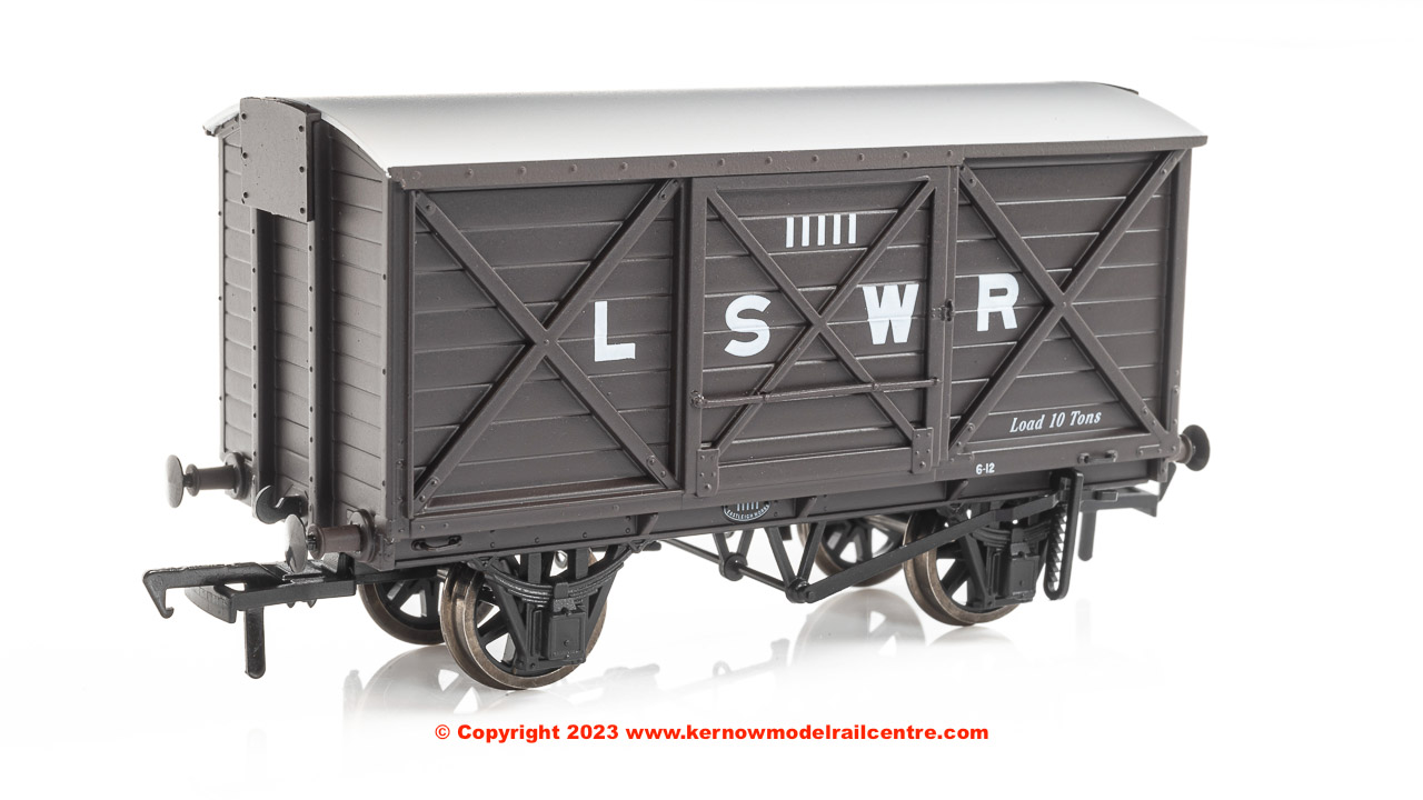 E87051 EFE Rail LSWR Diagram 1410 10 Ton covered van LSWR