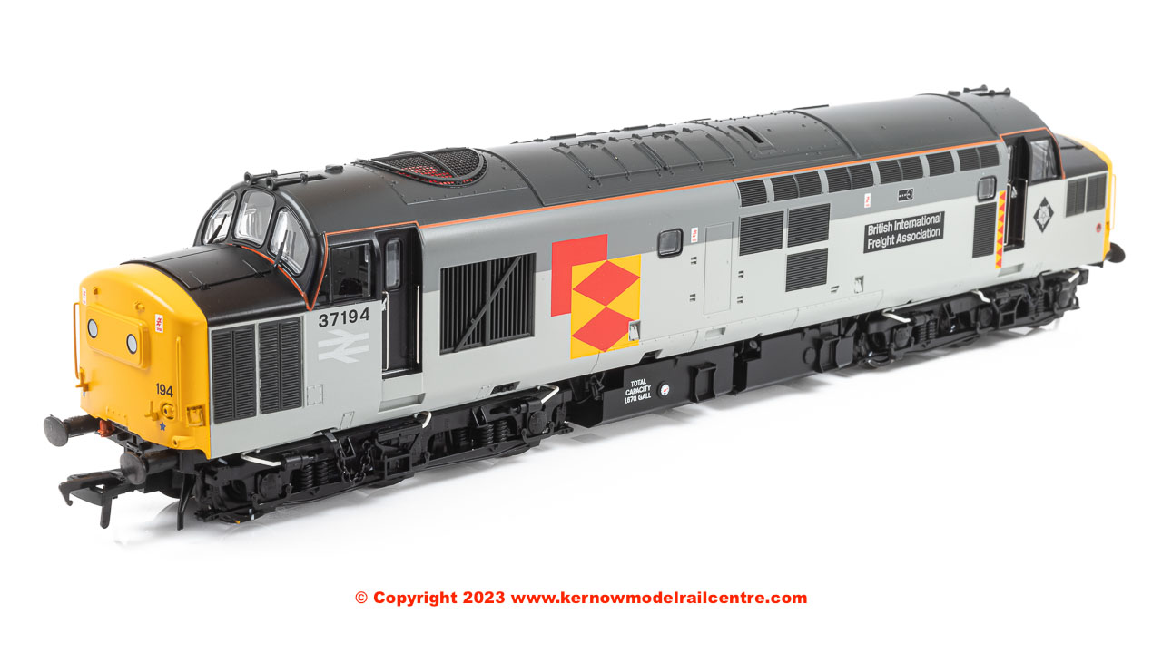 35-307 Bachmann Class 37/0 37194 British Int. Freight Assoc