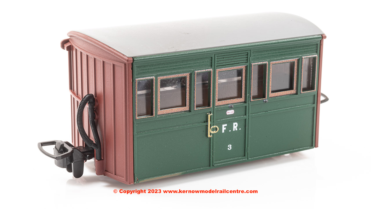 GR557A Peco Bug Box Coach - number 3 - Colonel Stephens livery