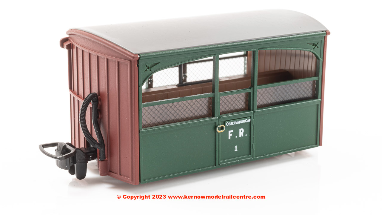 GR562 Peco Bug Box Coach - Zoo Car - Colonel Stephens livery