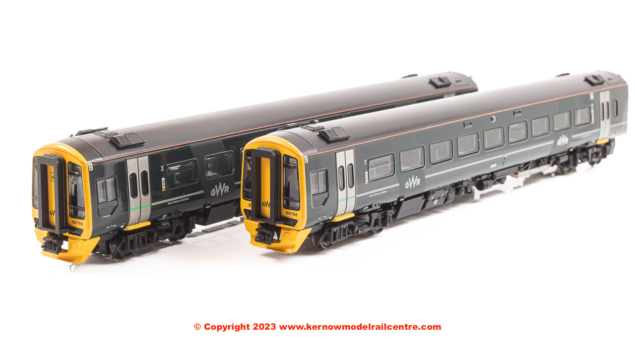 371-857 Graham Farish Class 158 2-Car DMU 158766 GWR Green