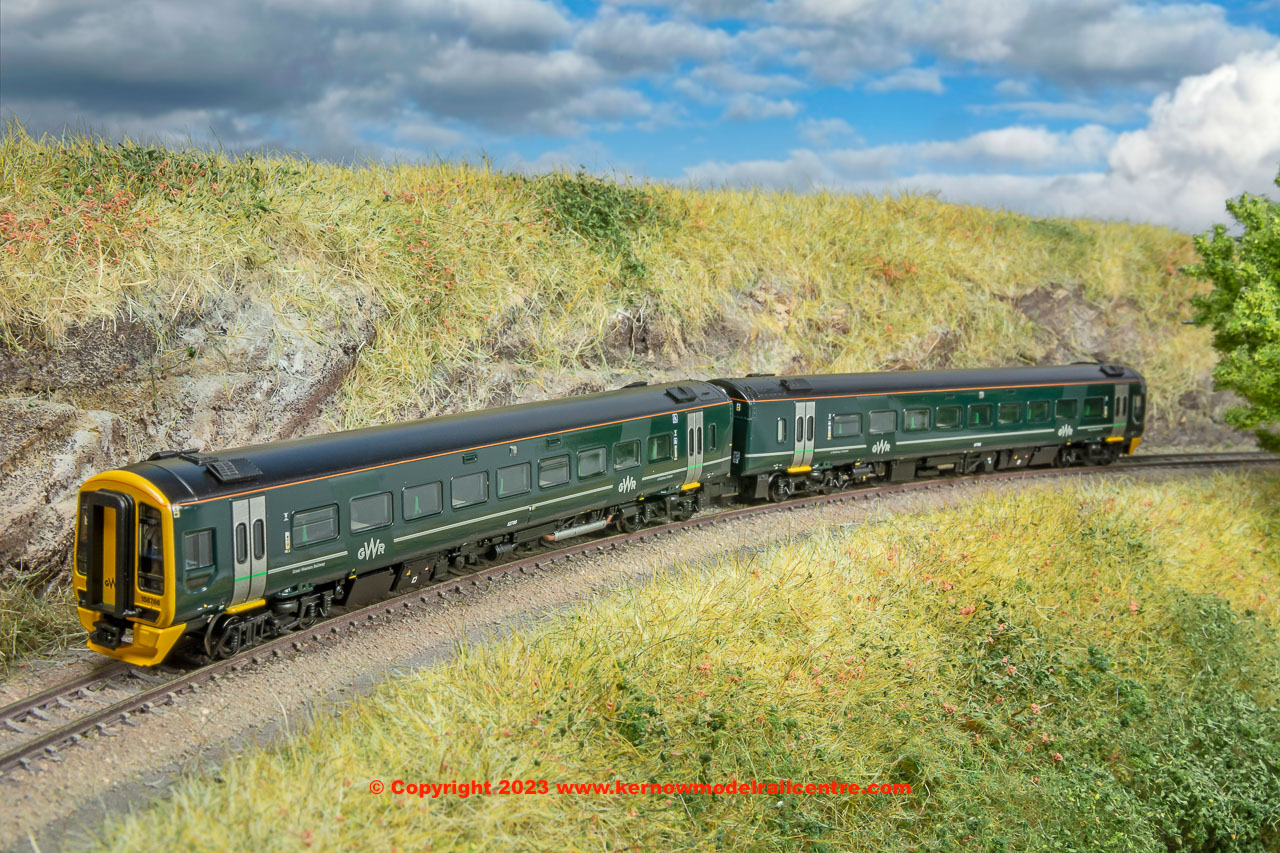 371-857 Graham Farish Class 158 2-Car DMU 158766 GWR Green