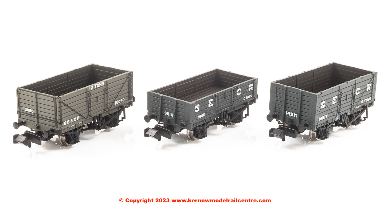 377-080K WSL Graham Farish Triple Pack SE&CR Plank Wagons