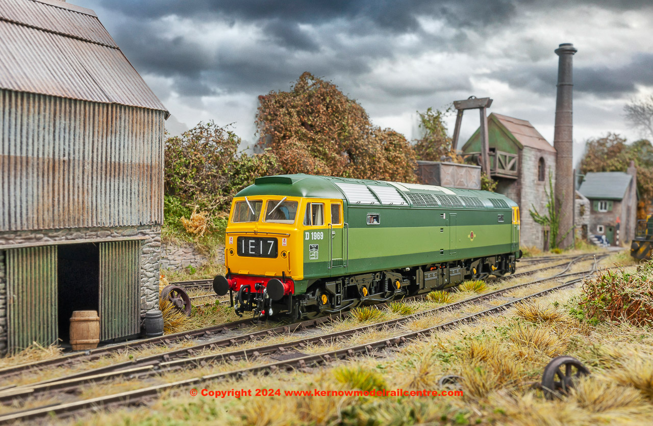 47113 Heljan Class 47 Diesel number D1969 - Green FYE