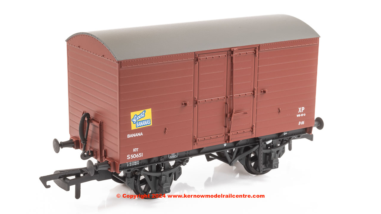 ACC2048 Accurascale SR D1478 Banana Van - BR Triple Pack