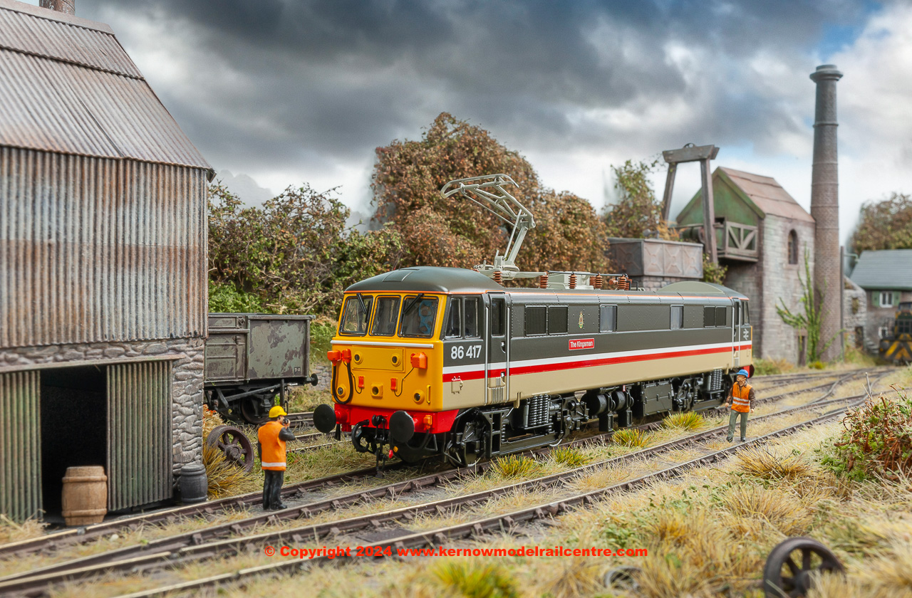 8661 Heljan Class 86/4 Electric Locomotive 86 417 The Kingsman