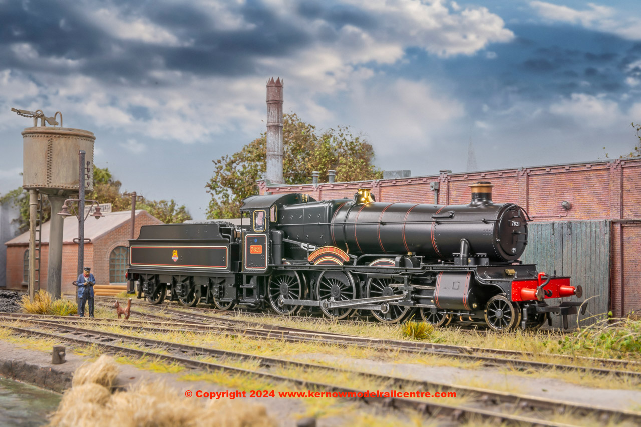 4S-001-011S Dapol 78xx Manor Steam Loco - 7821 Ditcheat Manor