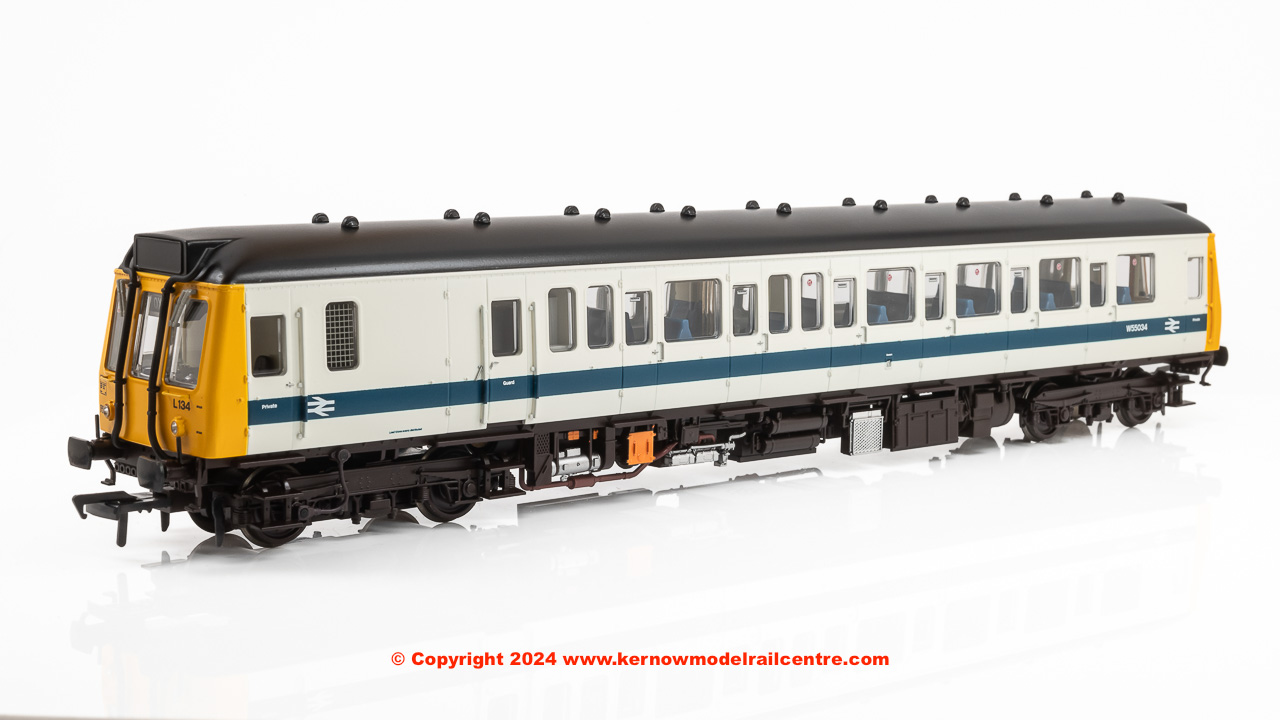 35-531 Bachmann Class 121 Single-Car DMU W55034 BR White & Blue