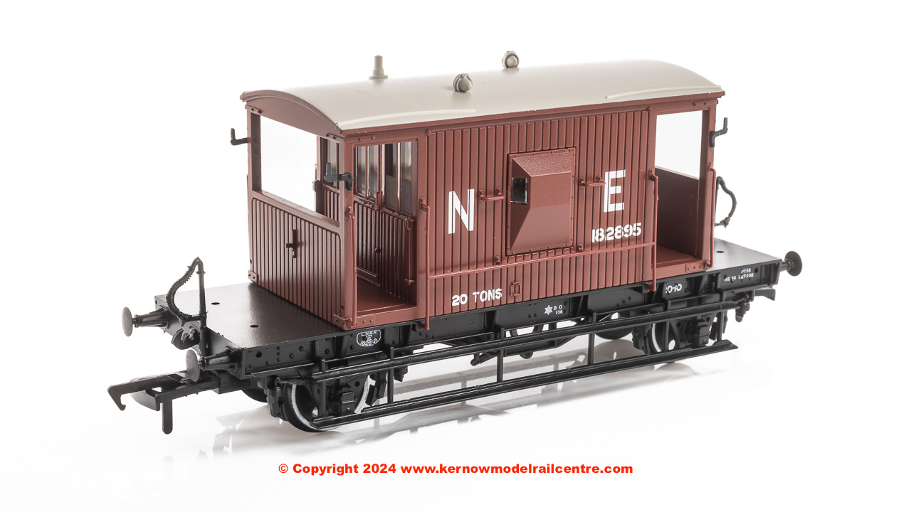 37-529C Bachmann LNER 20T Brake Van LNER Bauxite