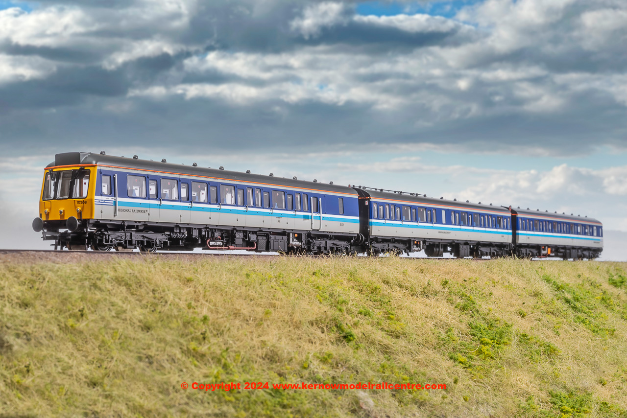 35-505SF Bachmann Class 117 3-Car DMU 117308 Regional Railways