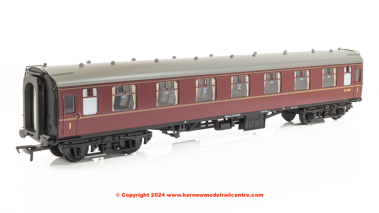 39-151G Bachmann BR Mk1 FK First Corridor BR Maroon