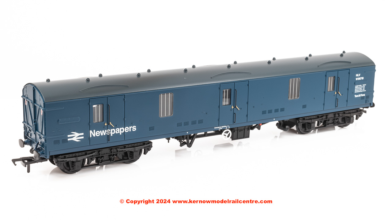 39-272D Bachmann BR Mk1 NLV General Utility Van Blue Newspapers