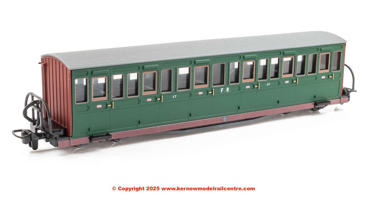 GR603A Peco FR Short Bowsider Bogie Coach - Col Stephens No.17