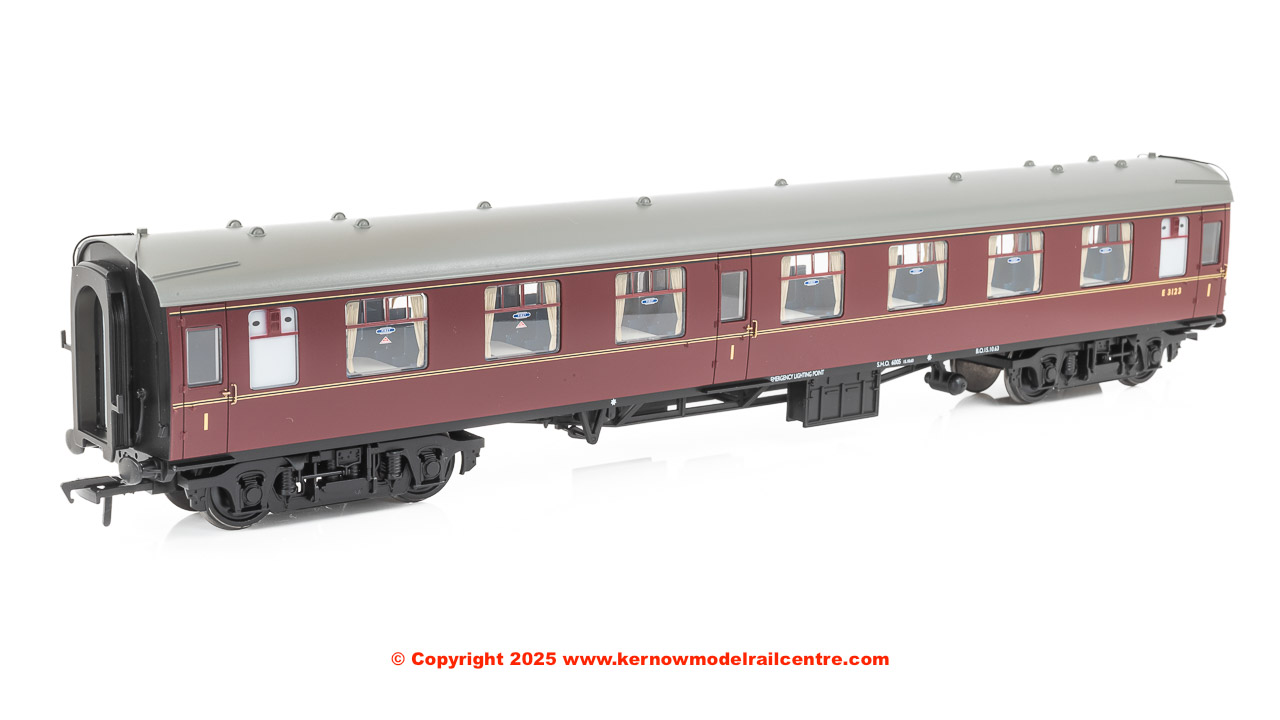 39-826A Bachmann BR MK1 FO First Open BR Maroon