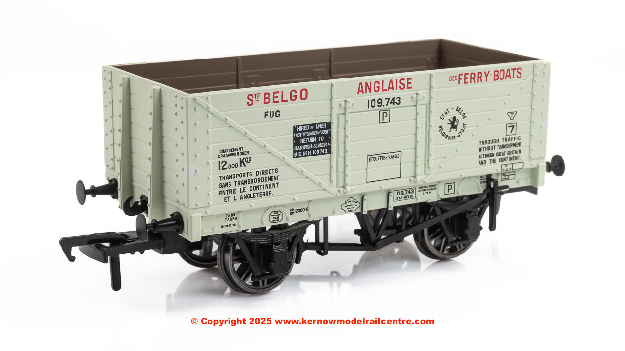 967415 WSL Rapido LNER 4150 7 Plank Wagon LNER Train Ferry