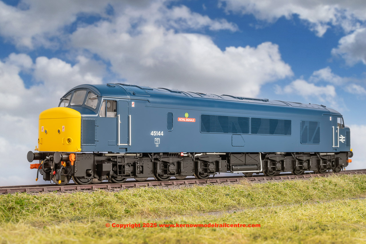 4526 Heljan Class 45/1 Diesel - 45 144 Royal Signals - BR Blue