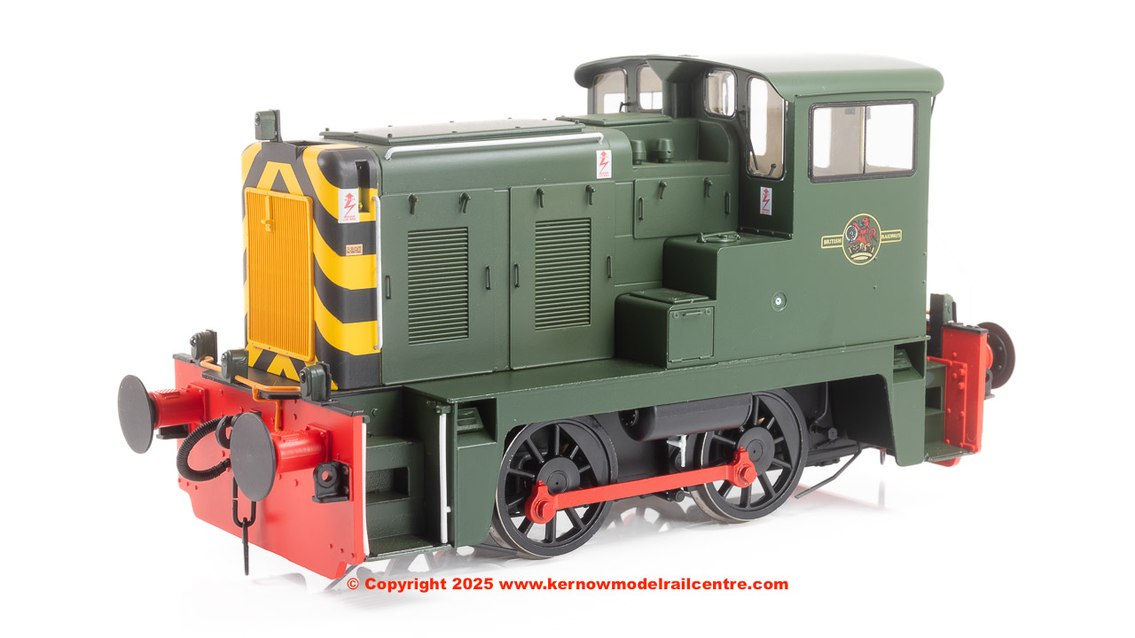 2870 Heljan Class 02 0-4-0 Diesel Locomotive in BR Green livery