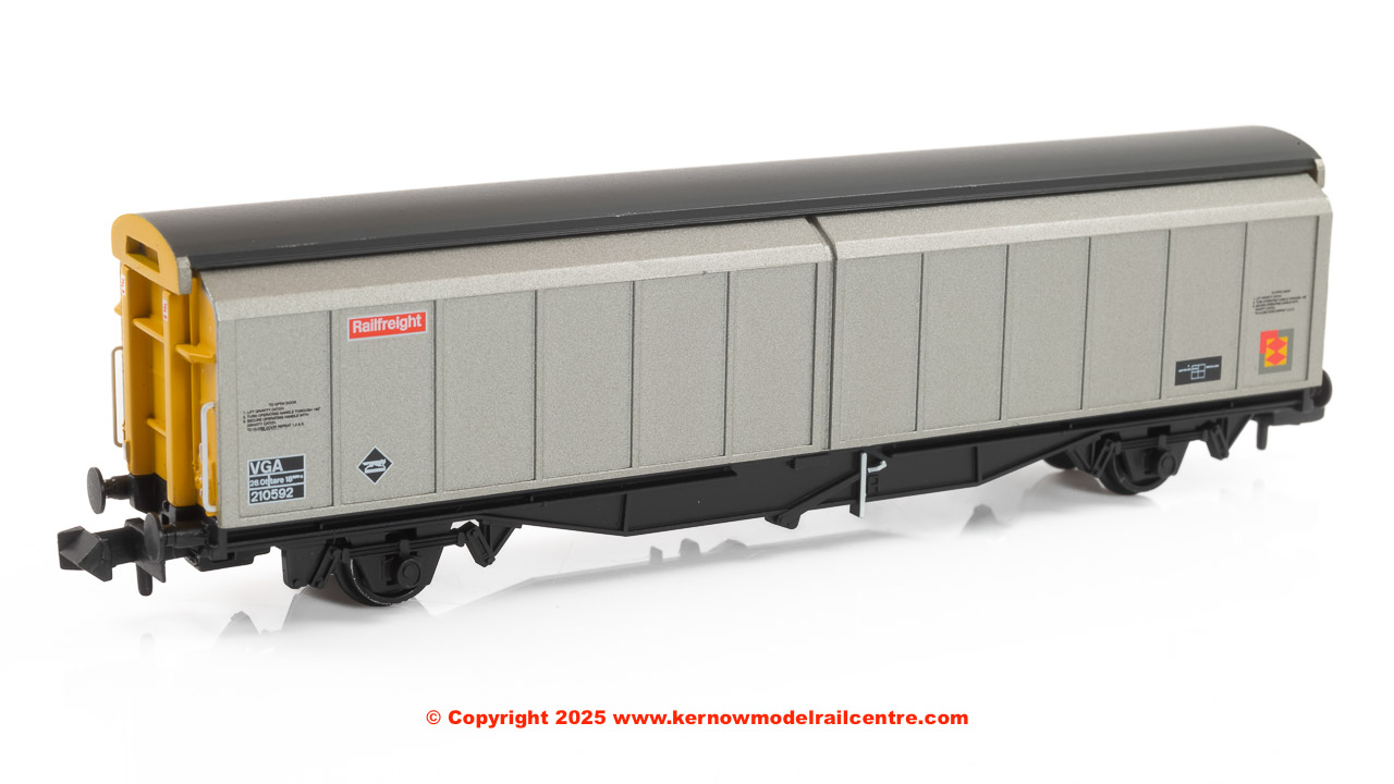 373-602D Graham Farish BR VGA Van BR Railfreight Distribution