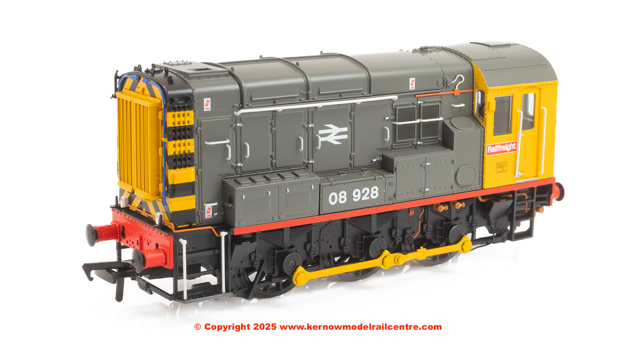 35-906 WSL Bachmann Class 08 08928 BR Railfreight (Red Stripe)