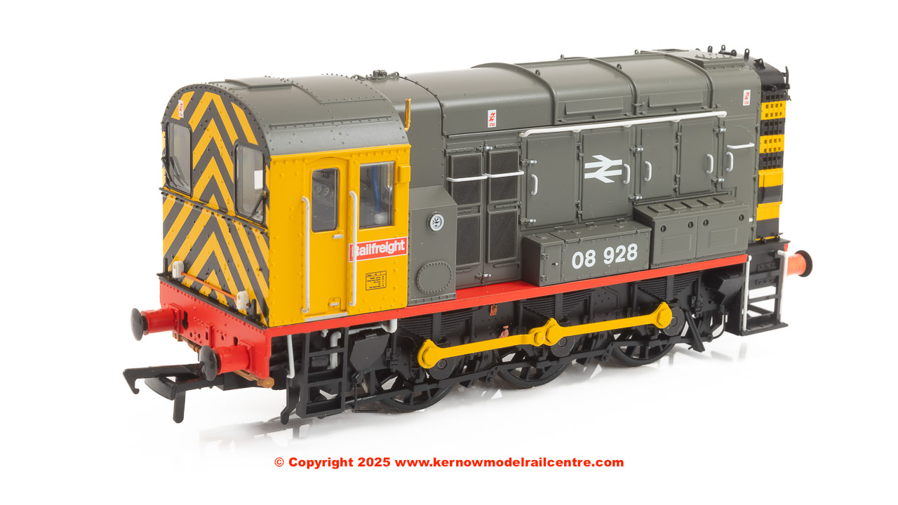 35-906 WSL Bachmann Class 08 08928 BR Railfreight (Red Stripe)