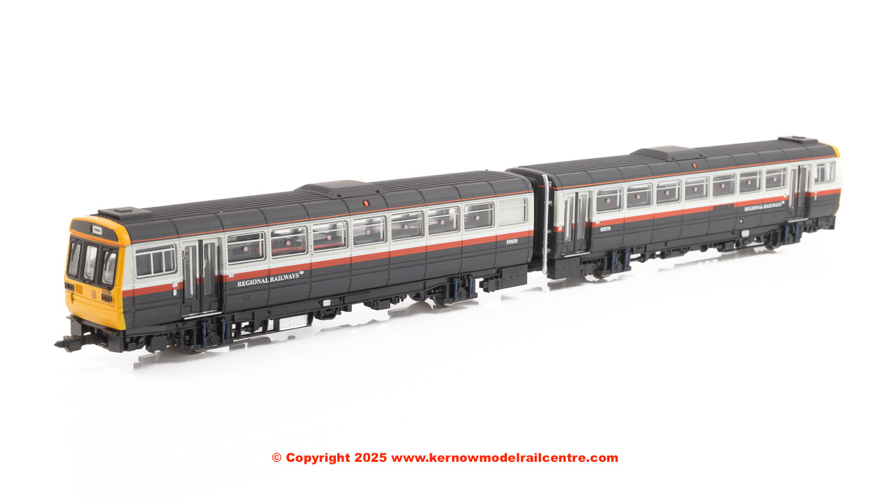 2D-142-008D Dapol Class 142 2 Car Pacer DMU - 142 038