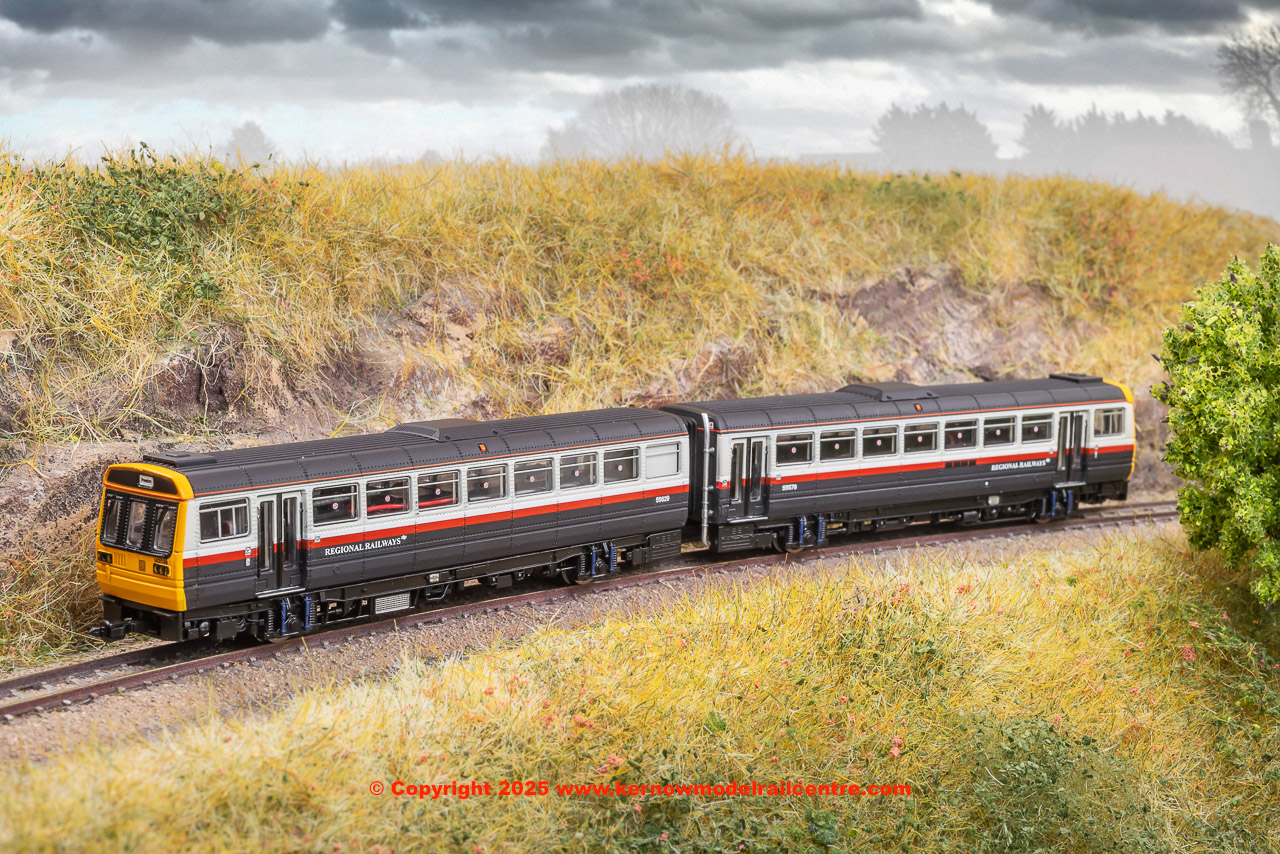 2D-142-008D Dapol Class 142 2 Car Pacer DMU - 142 038
