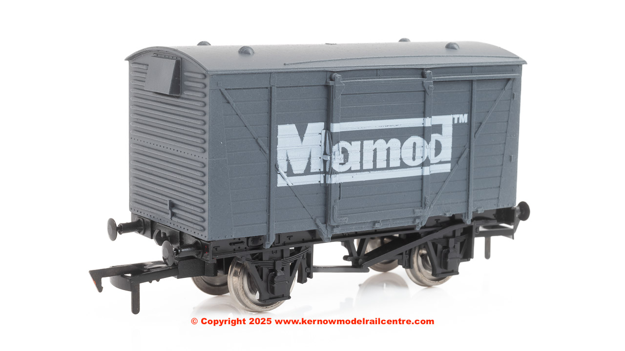 4F-011-158 Dapol Ventilated Van Mamod