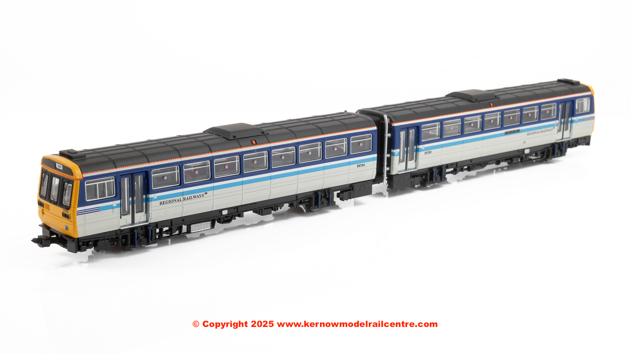 2D-142-010 Dapol Class 142 2 Car Pacer DMU - 142 084