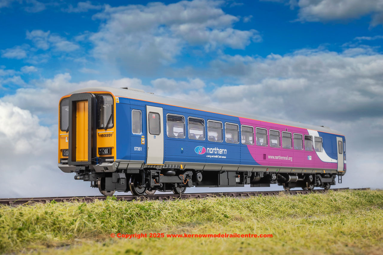 53251 WSL Heljan Class 153 Sprinter DMU 153 351 Northern Swoosh